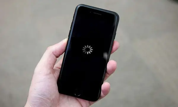 Phone stuck on a black screen during or after a call? Here’s the Fix ...