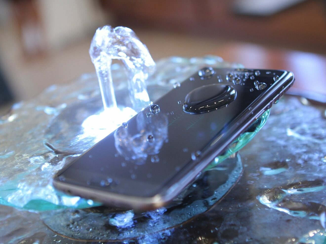 Using Alcohol to fix or revive a Phone dropped in Water - AndroidSRC